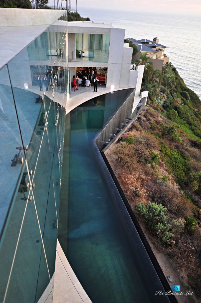 Aston Martin Reveals the V12 Zagato Supercar at The Razor Residence ...