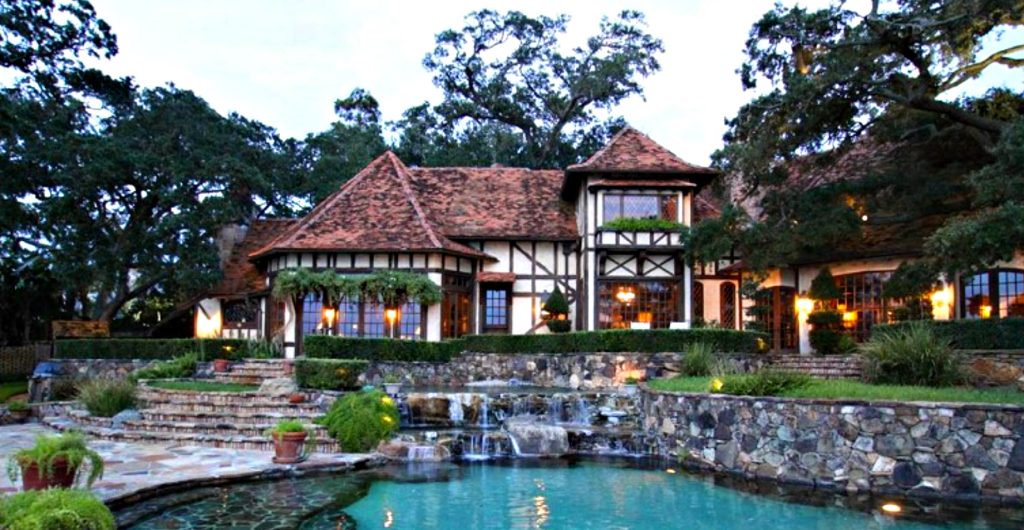 Hulk Hogan’s Former Belleair Estate at 130 Willadel Drive in Florida ...