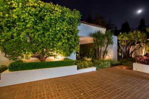 Ellen DeGeneres Brody House Residence – 360 S Mapleton Dr, Los Angeles ...
