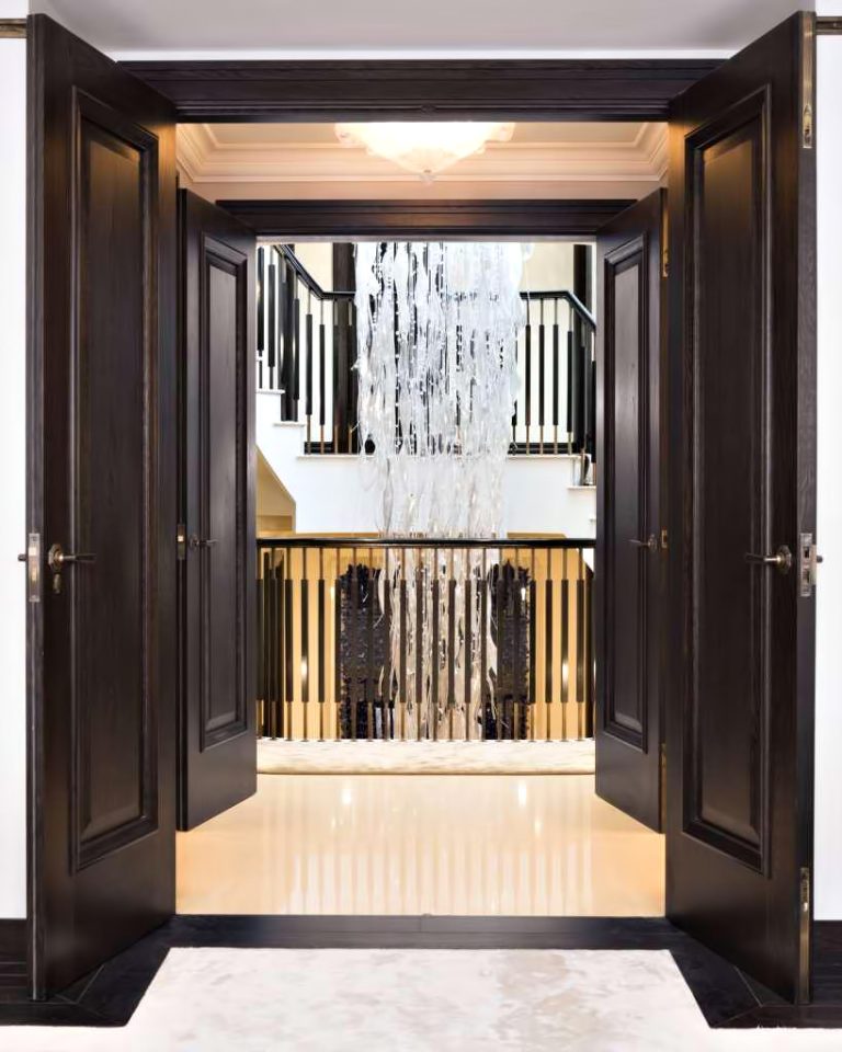 Luxury Residence – 43 Reeves Mews, Mayfair, London, England, UK – The ...