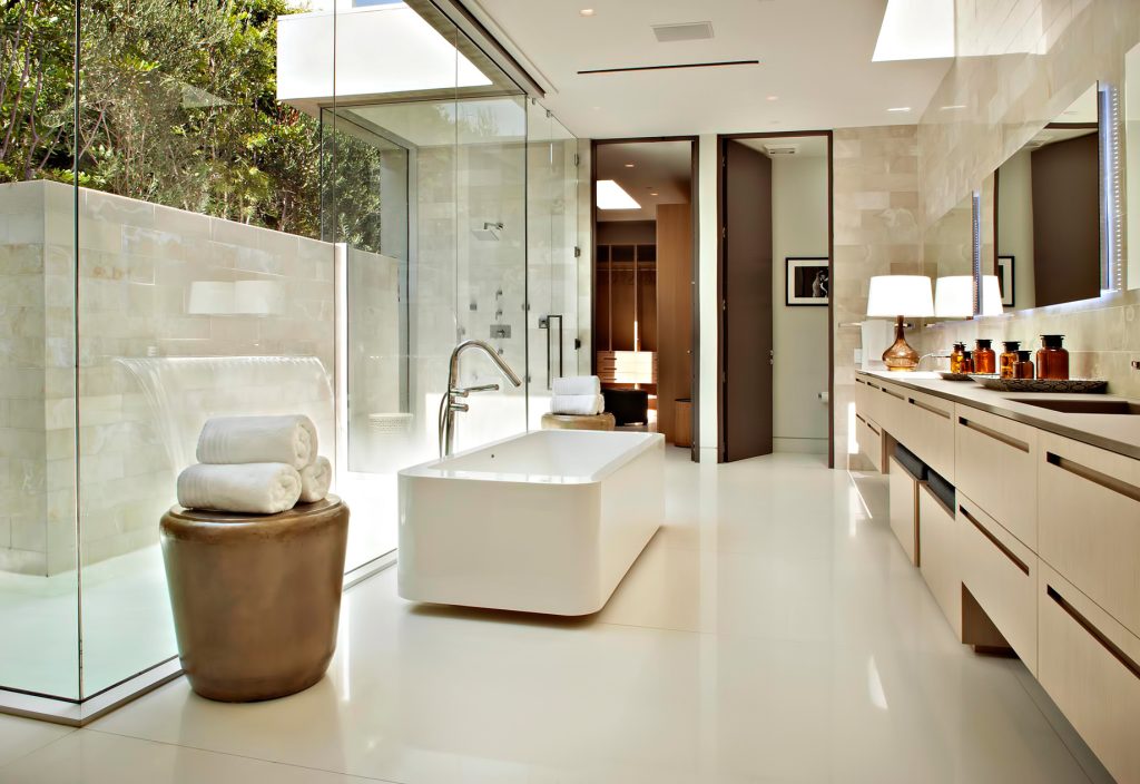 Winklevoss Luxury Home – 1423 Tanager Way, Los Angeles, CA, USA – The ...