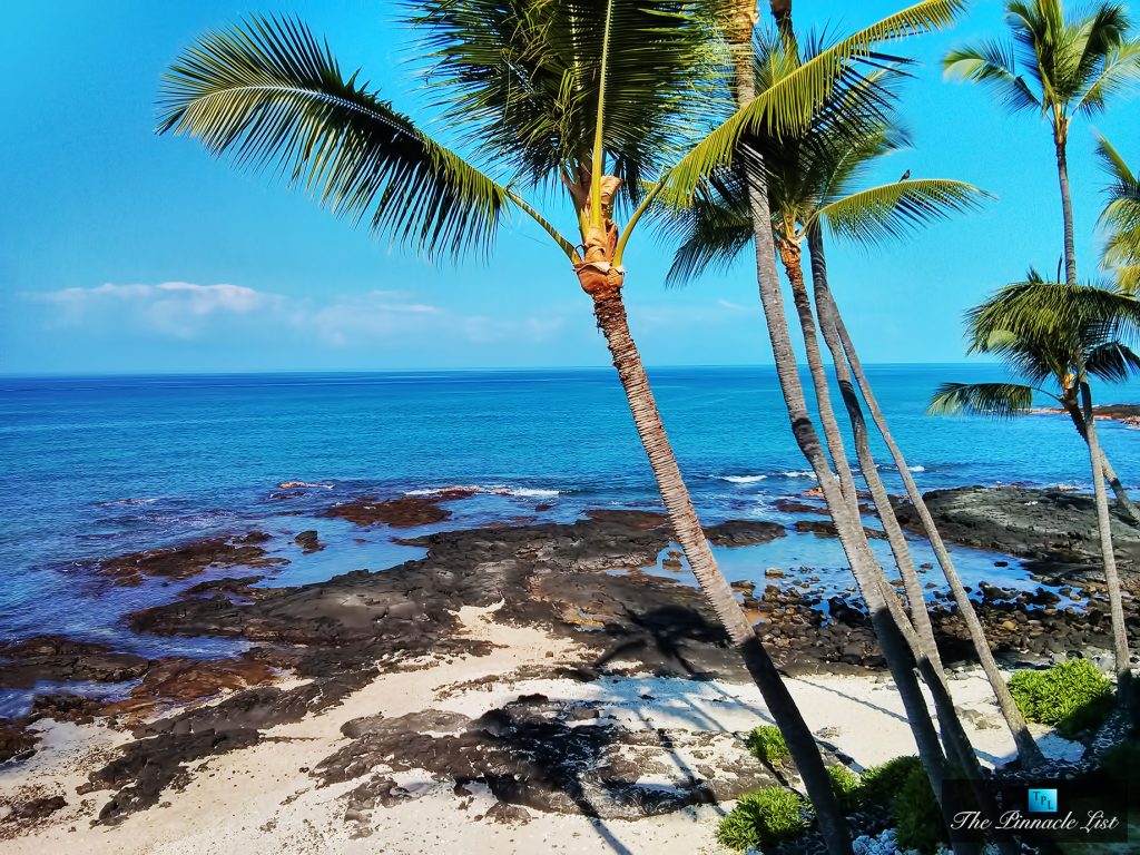 The Dramatic Coastline of Kailua-Kona, Hawaii – The Pinnacle List