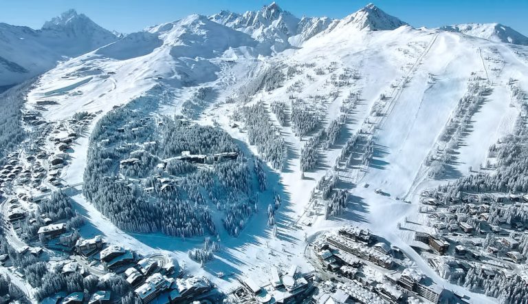 French Alps Mountain Resorts – An Exclusive Très Chic Luxury Winter ...