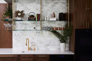 Exquisite Lakehouse Interior Design Lake Tapps, WA, USA 🇺🇸 – Allison ...