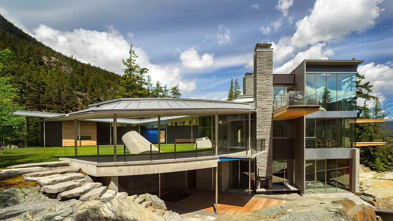 Luxury Aesthetics – The Pinnacle List