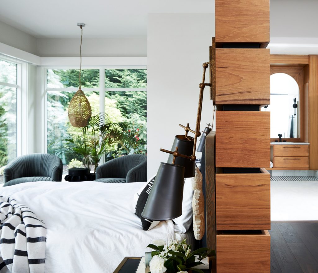 Exquisite Lakehouse Interior Design Lake Tapps, WA, USA 🇺🇸 – Allison ...