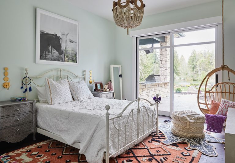 Exquisite Lakehouse Interior Design Lake Tapps, WA, USA – Allison Lind ...