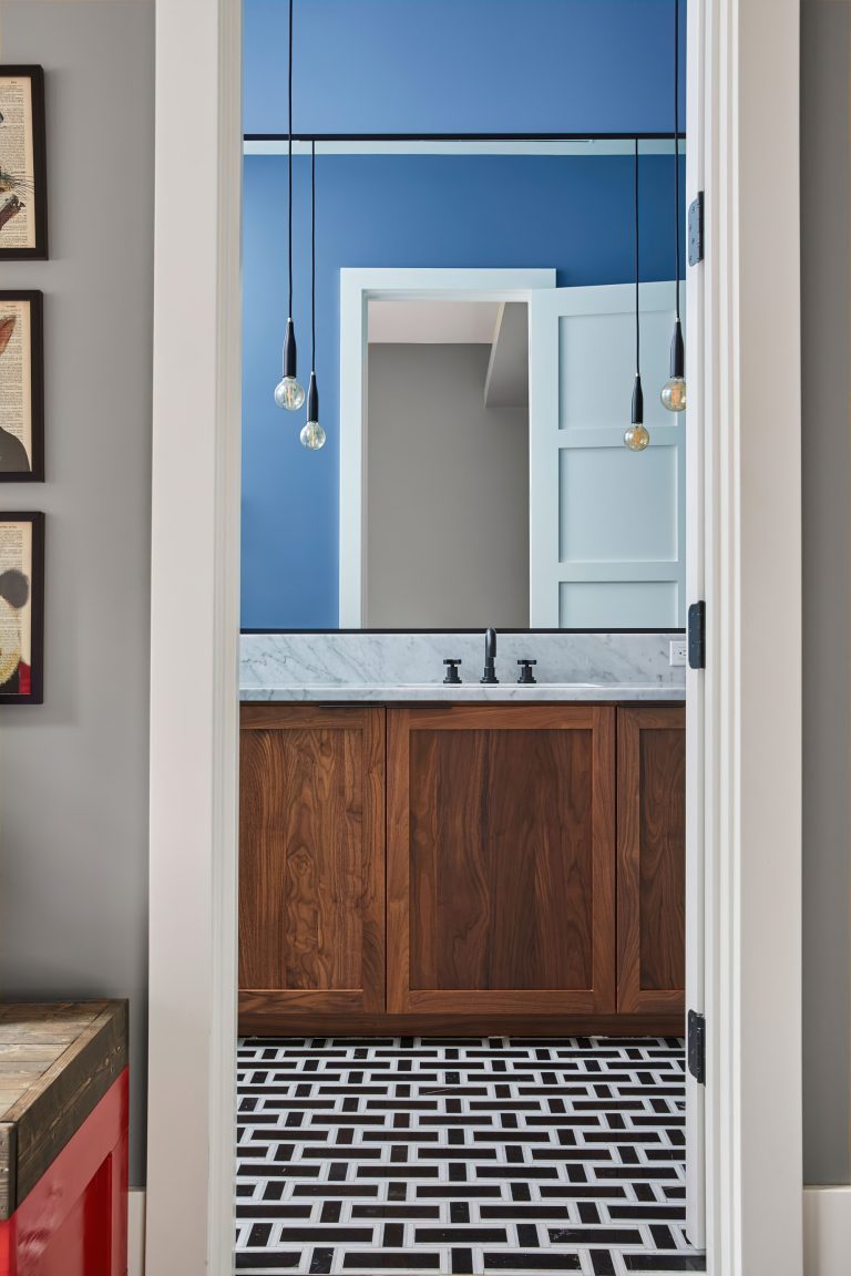 Exquisite Lakehouse Interior Design Lake Tapps, WA, USA – Allison Lind ...