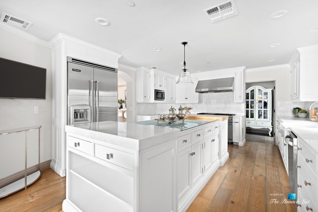 16479 Royal Hills Dr, Encino, CA, USA 🇺🇸 – Bob Hurwitz – The Pinnacle List