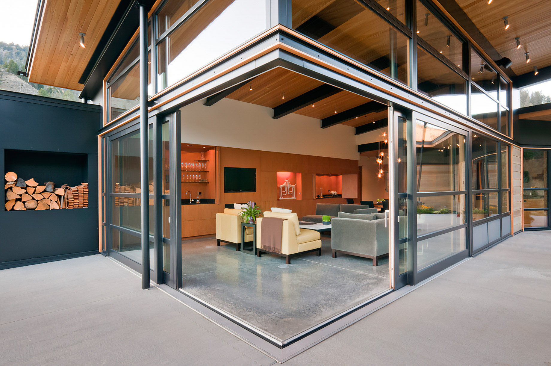 River Bank Sustainable Luxury House – Big Sky, MT, USA – The Pinnacle List