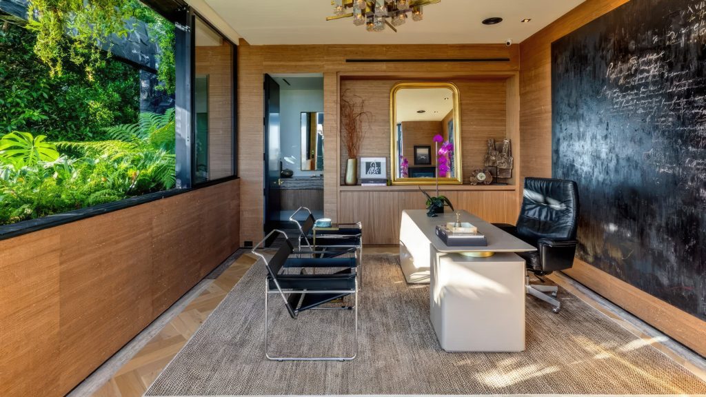 The Californication House – 1851 N Stanley Ave, Los Angeles, CA, USA 🇺🇸 ...