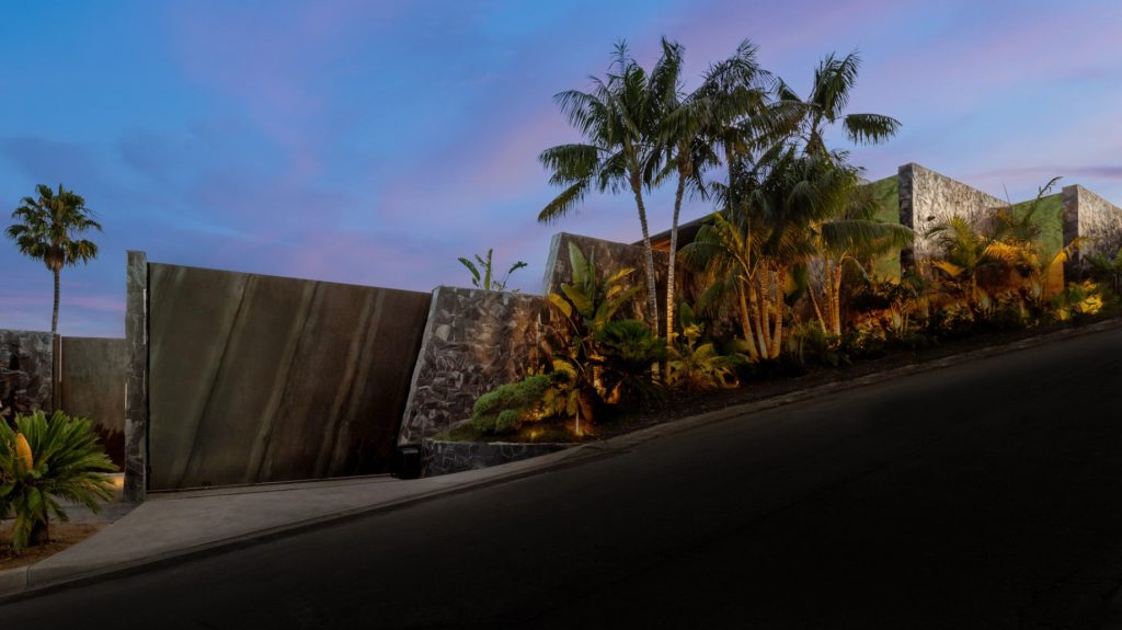 The Californication House – 1851 N Stanley Ave, Los Angeles, CA, USA 🇺🇸 ...