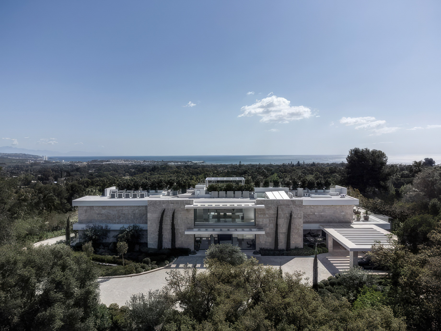 Villa The Hill Modern Contemporary Residence – Sotogrande Bajo ...