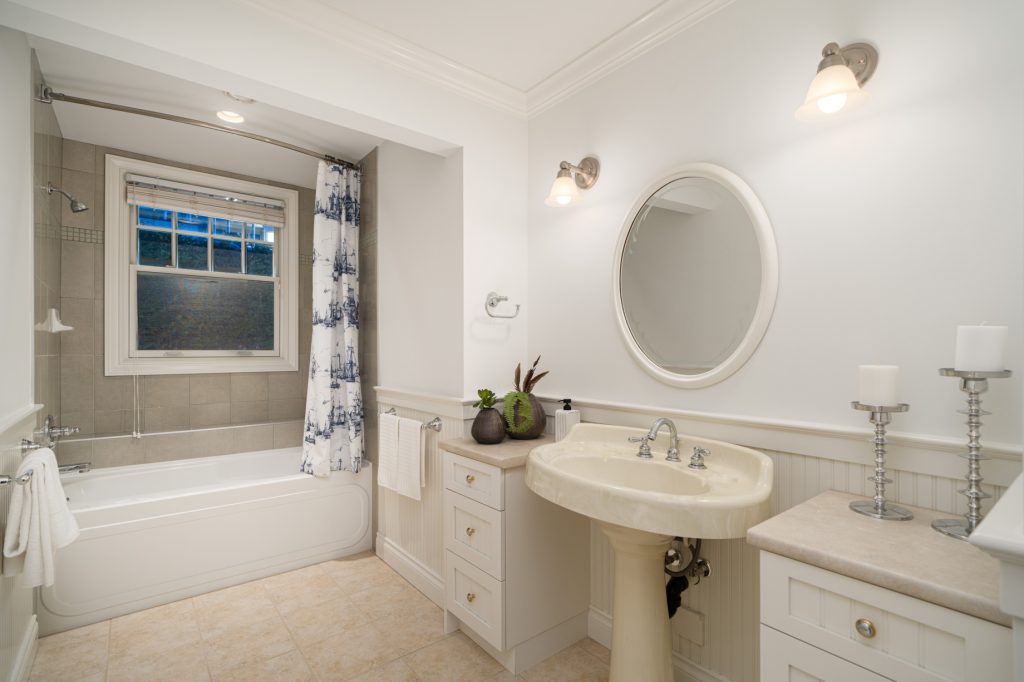 970 King Georges Way, West Vancouver, BC, Canada – British Properties ...