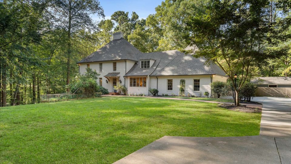 Debra Johnston – The Pinnacle List