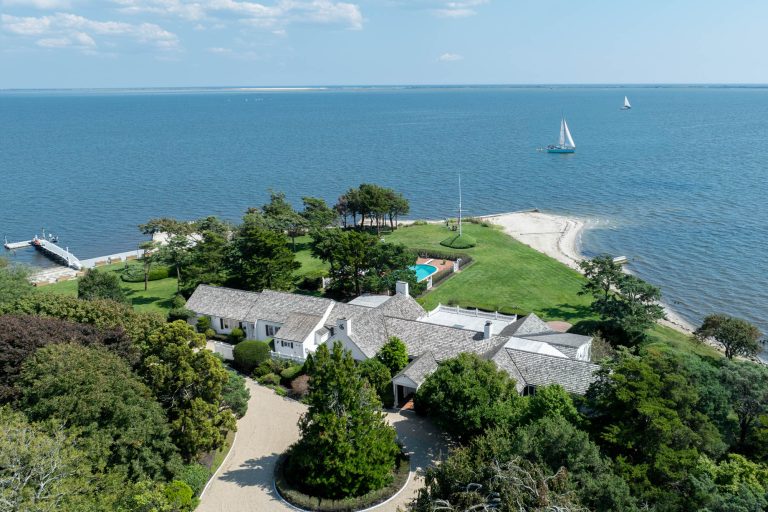 The Point – 16 Point Road, Bellport Village, New York, NY, USA 🇺🇸 ...